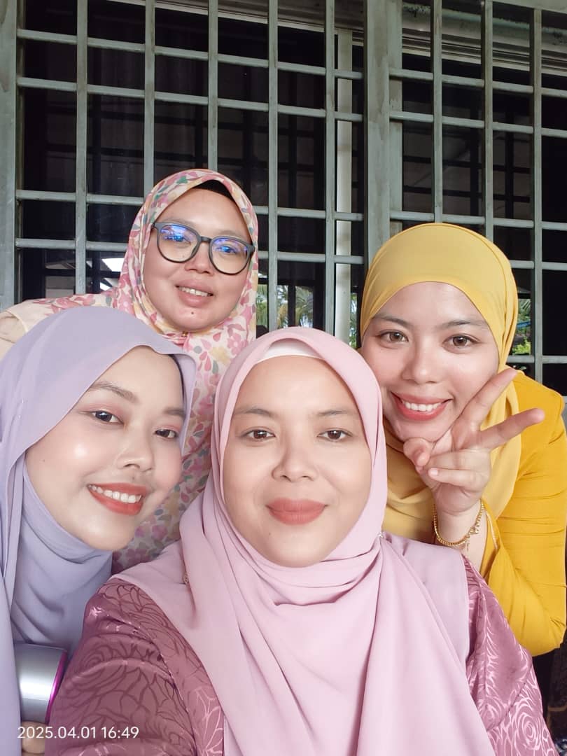 Nur Syafiqah Binti Ismail to her Along, Angah & Alang - Sunway Property